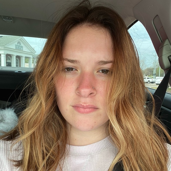 Megan's Closet (@megan_m06) | Poshmark